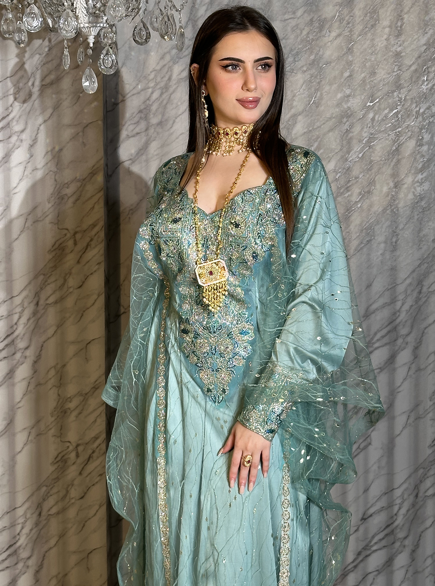 Green Thob Elegant Embroidered Mukhawar Mukhawar from Cabati at Boksha