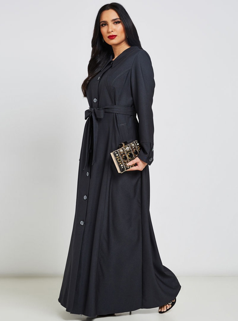 Turkish abaya Coat-style turkish abaya featuring a wide wing-collar ...