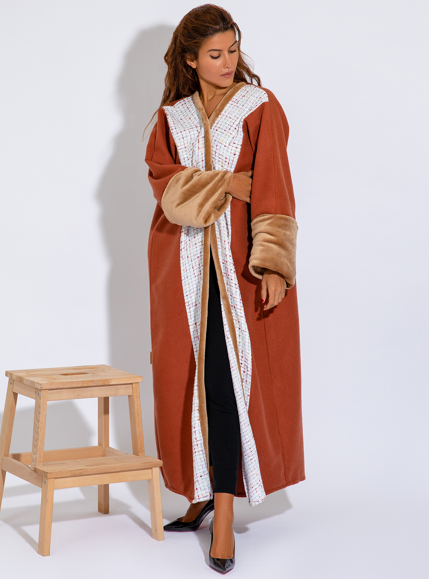 FARWA winter bisht with fur on sleeves Abayas from LAVON at Boksha