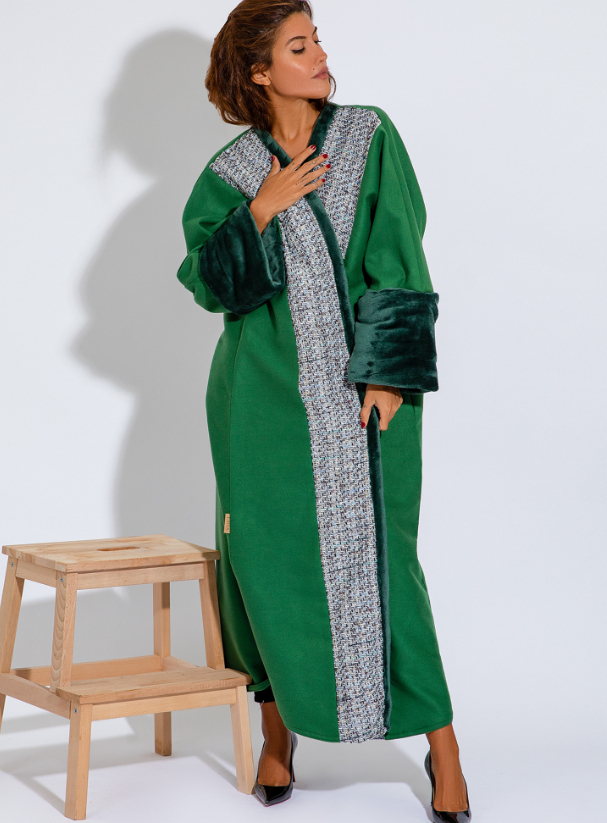 FARWA winter bisht with fur on sleeves Abayas from LAVON at Boksha