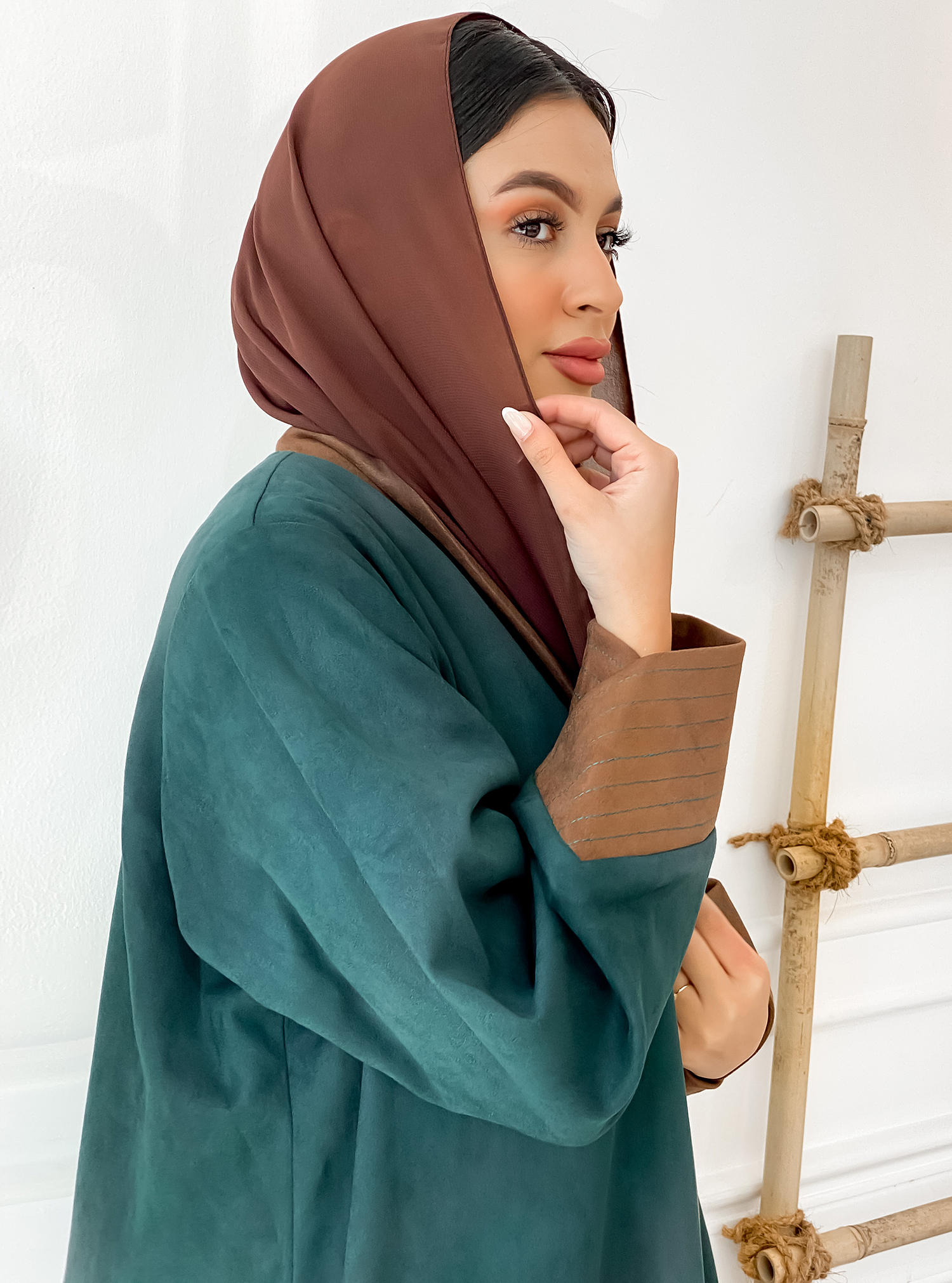 Shamwa Abaya Shamwa abaya with stiches design on sleeves Abayas from ...