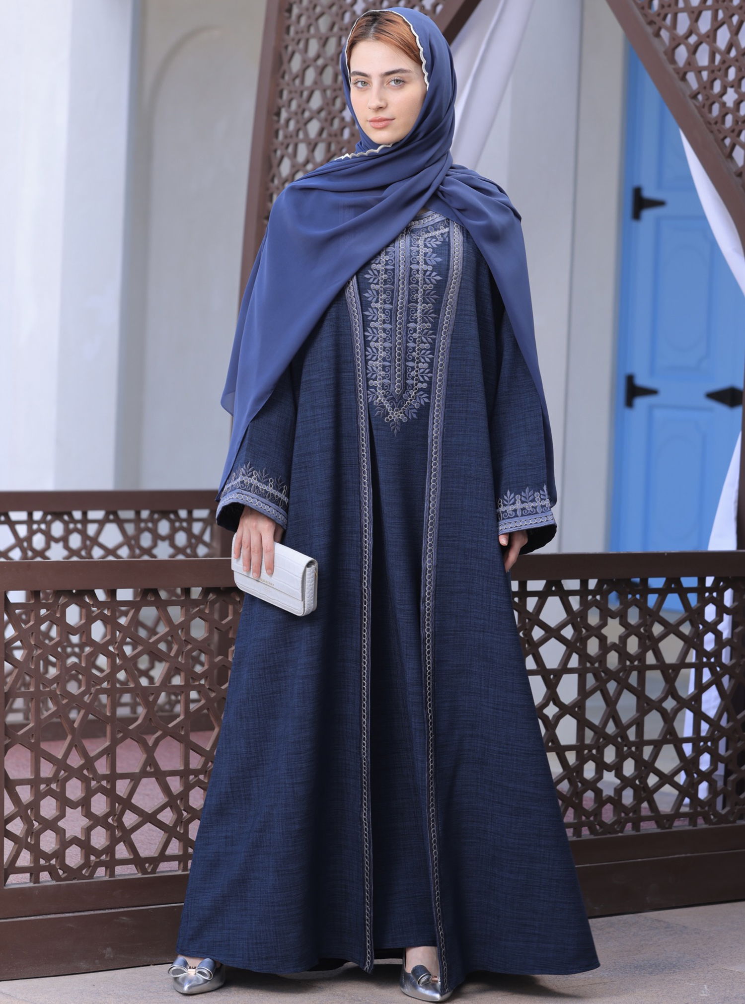 Abaya Set Abaya and jalabya Set with traditional embroidery Abayas from ...
