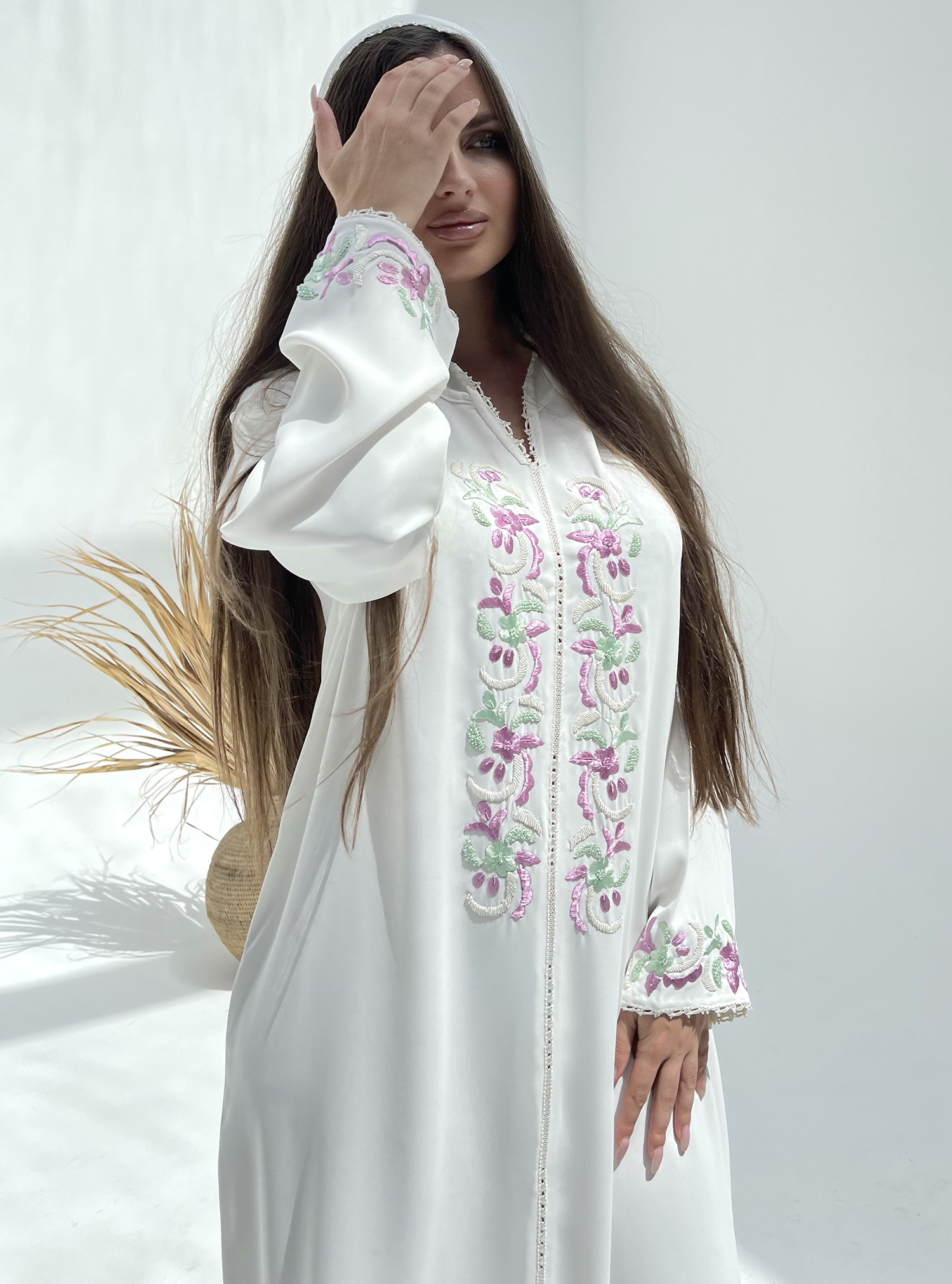 Pale jalaba Hand made embroidered moroccan white jalaba Kaftans from ...