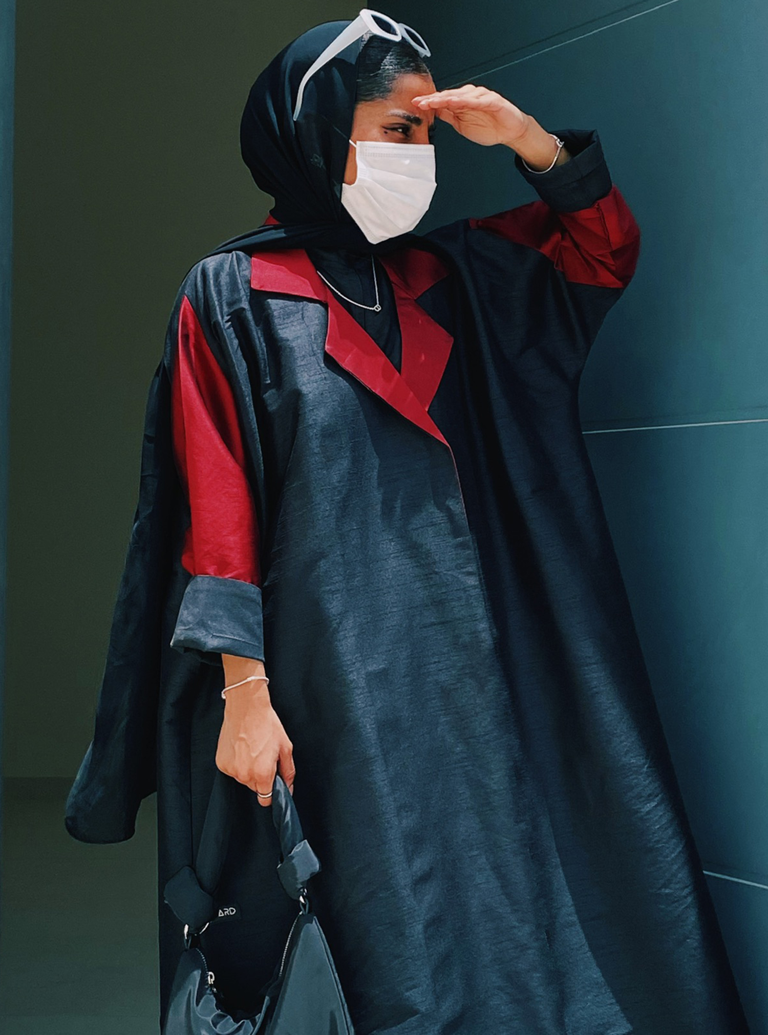 ELWARD 009 Black abaya with contrast collar and sleeves. Abayas from ...