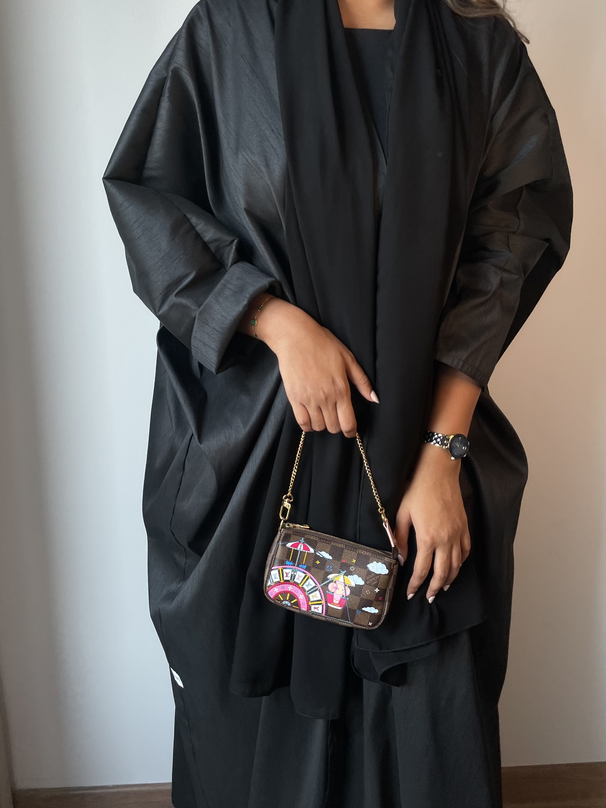 Black Bisht Classic black bisht abaya with oversized fot. Comes with a ...