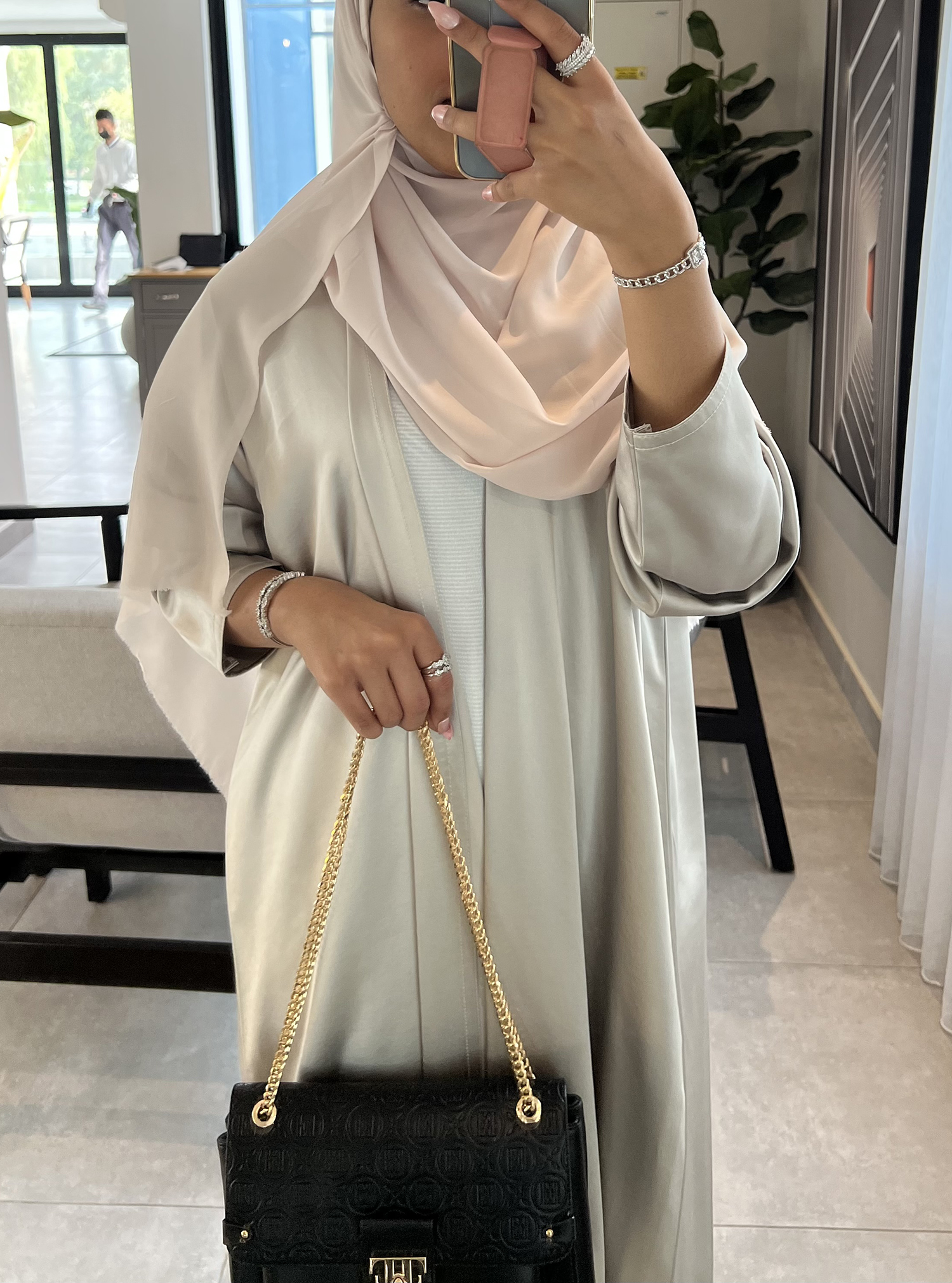 Daily Abaya Light gray Simple abaya in a classic cut. Comes with a ...