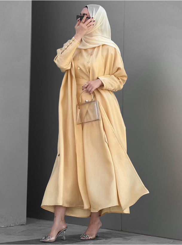 Abaya set Beautiful abaya set consists of 4 pieces, made of a very ...