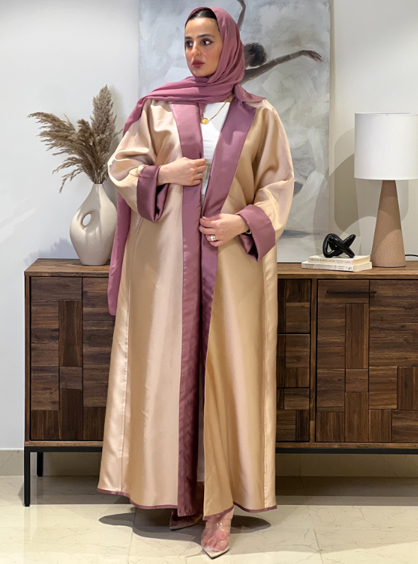 Lily002 Abaya Reversible Elegant Abaya with 2 colors, Purple with Gold. Abayas from Passionista ...