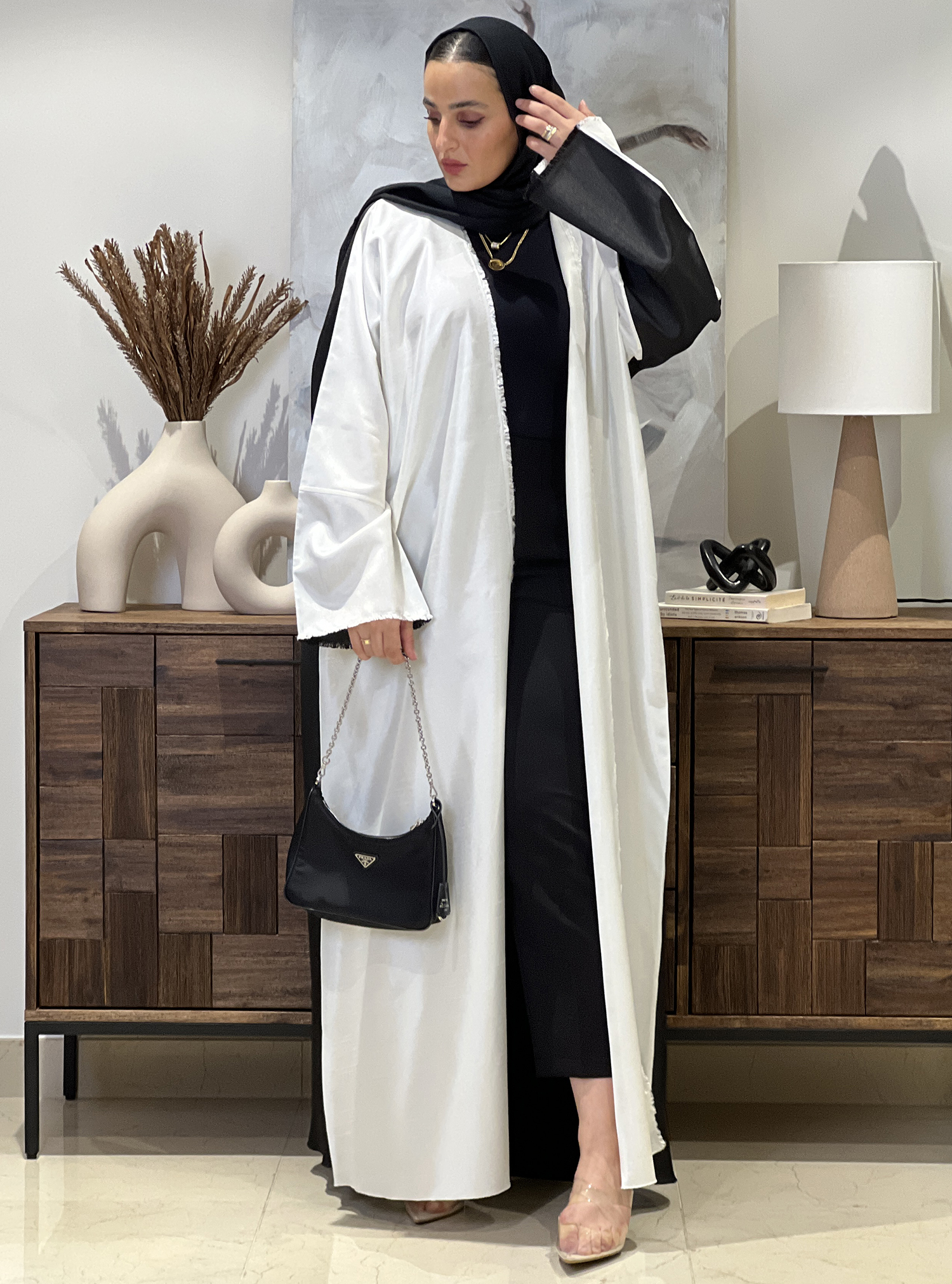 Lily007 An Elegant and Modern black and white abaya, Comes with a ...