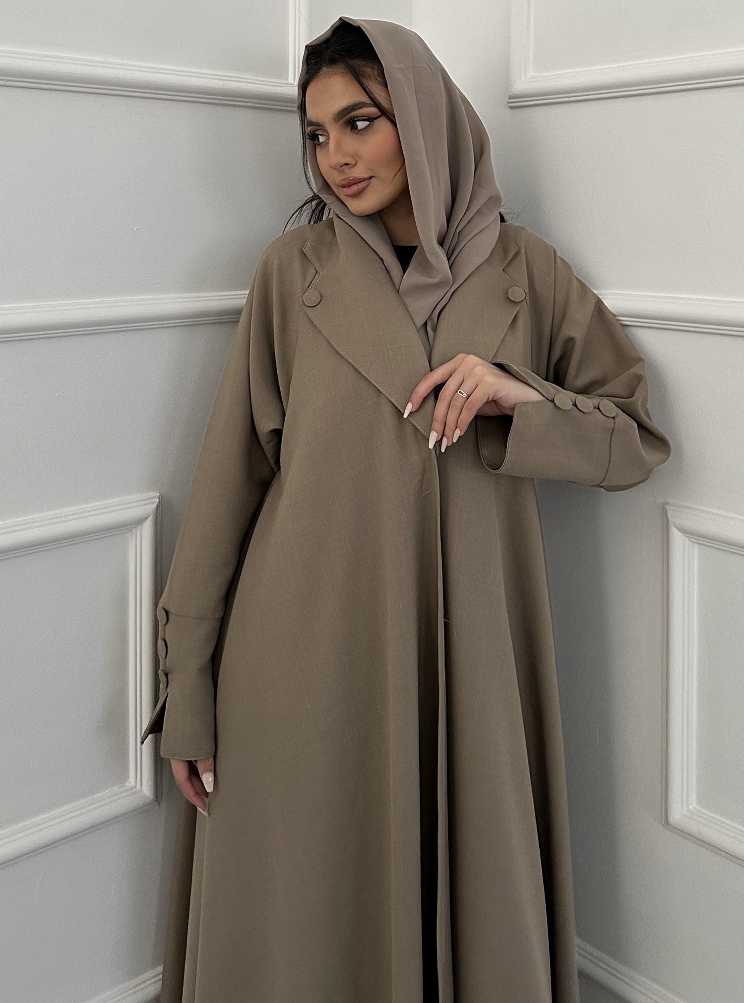 Nov3-80 Elegant beige coat-style double Cloche abaya with chic button ...