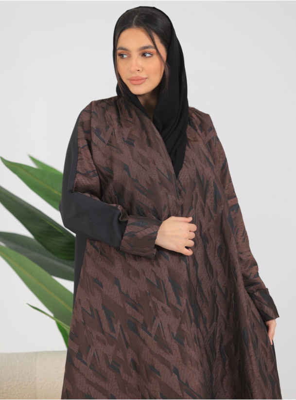 Pattern Abaya Brown and black patterned abaya with headscarf. Abayas from Ezees Abaya at Boksha