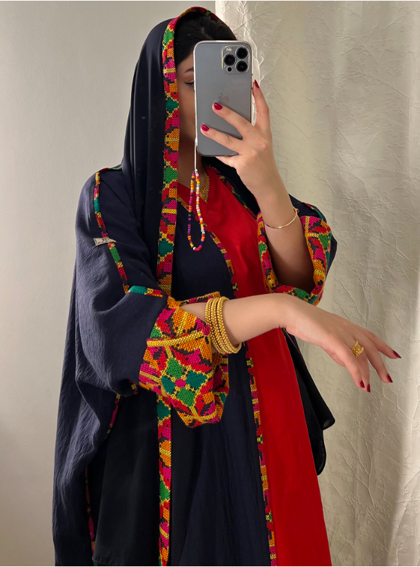 3 piece Abaya 3 piece set featuring a navy linen abaya with colorful ...