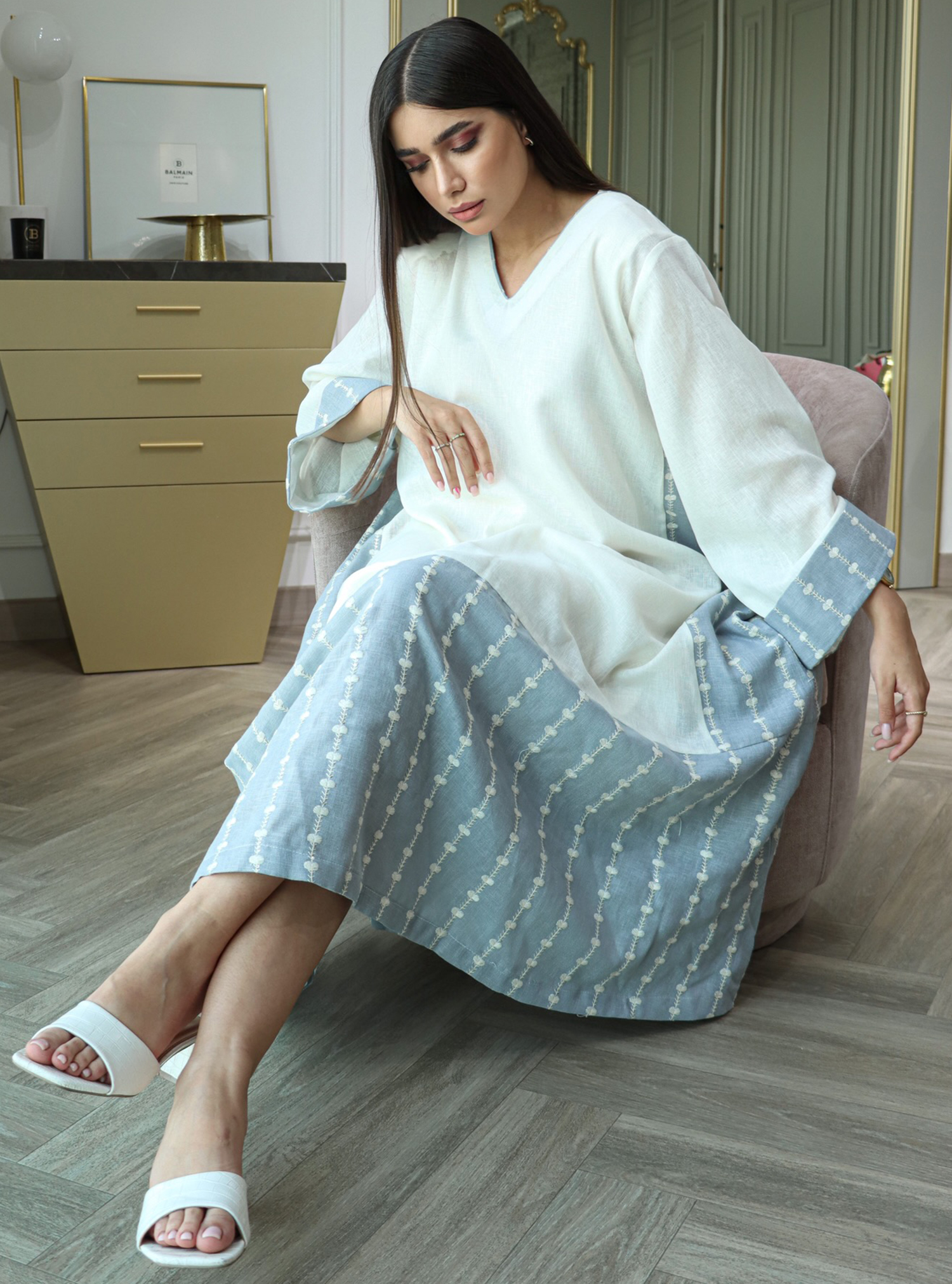 SAYA07 Dress Offwhite linen dress with patterned side panel. Dresses ...