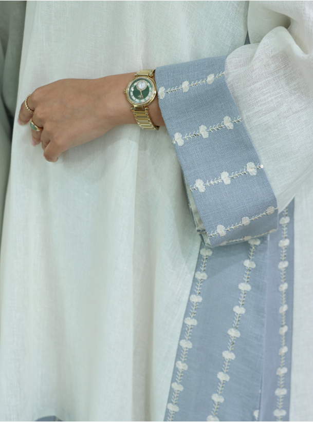 SAYA07 Dress Offwhite linen dress with patterned side panel. Dresses ...