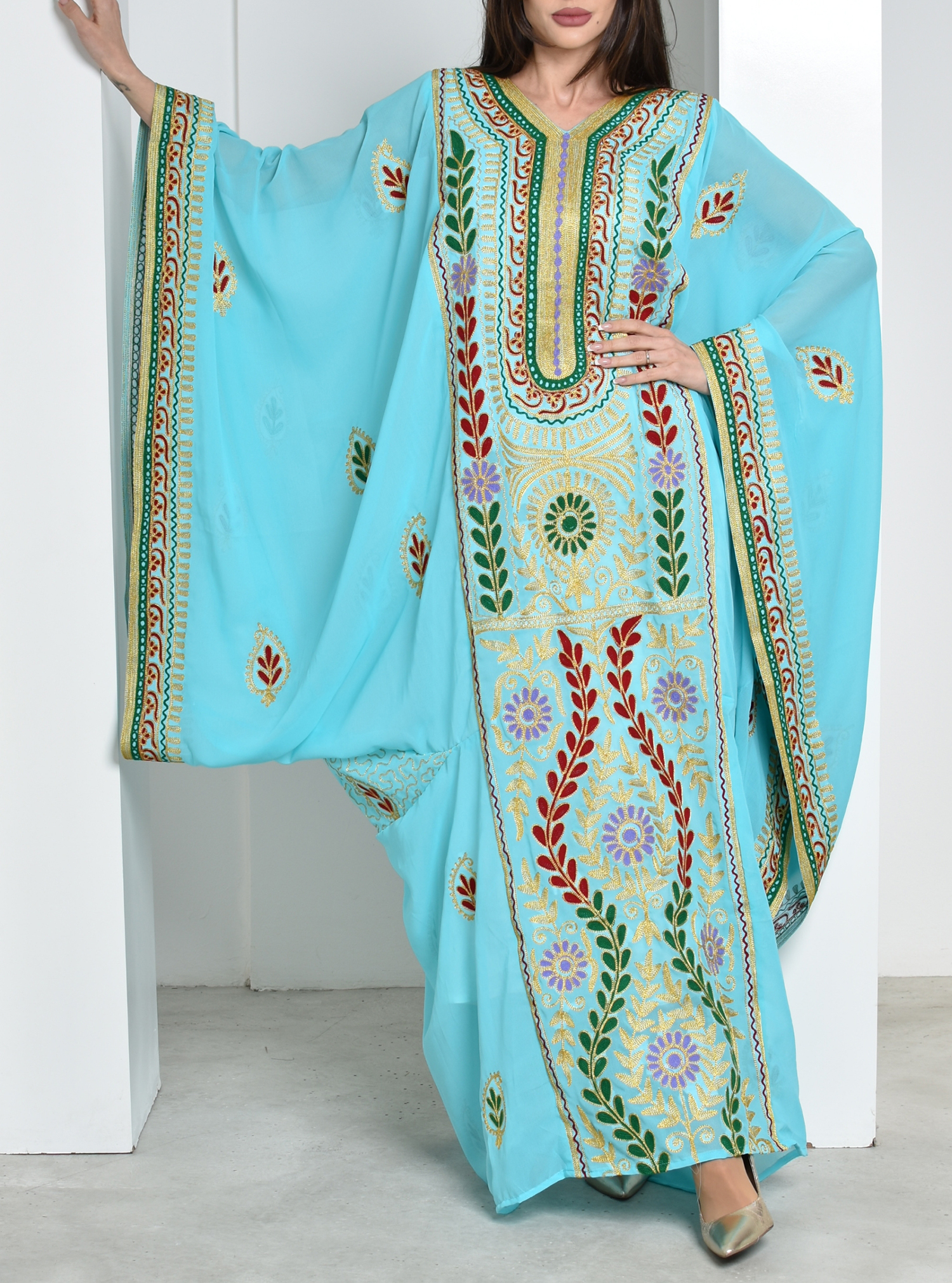 Nashil Traditional embroidered nashil jalabiya Kaftans from Phases ...