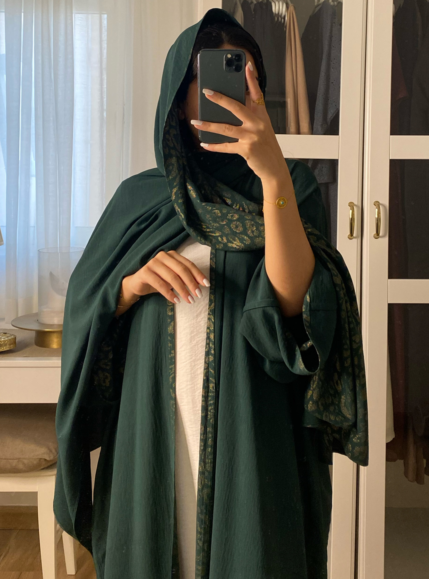 Double Sided Green Double Sided Plain and Light Gold Printed Pattern ...