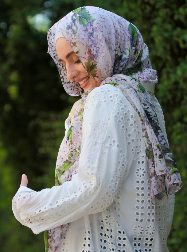 Floral Silk Italian Floral silk scarf 175 x 70 cm *size may vary 1 to 3 ...