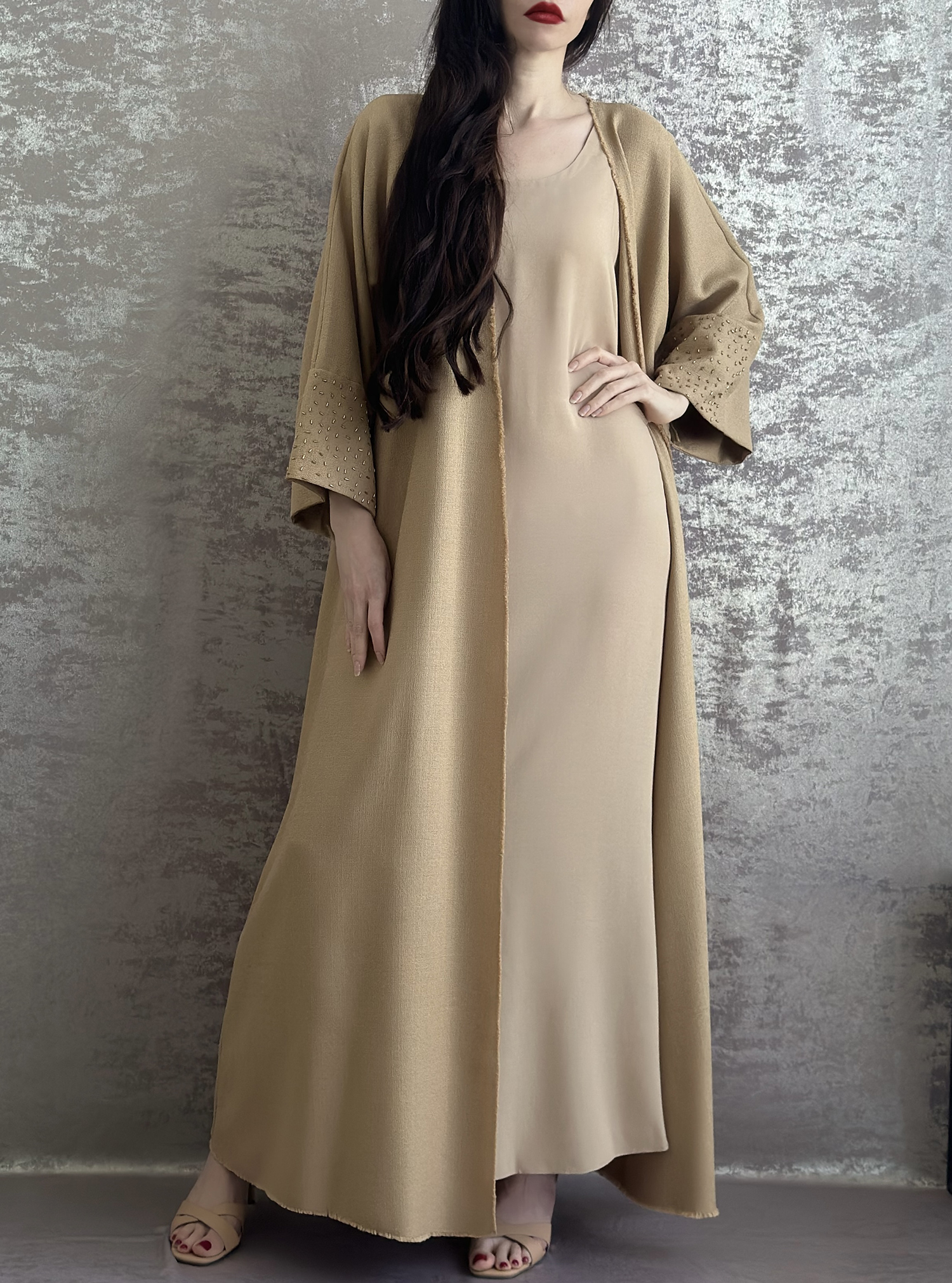 Abaya set 2-piece set featuring abaya with beads decoration on the ...