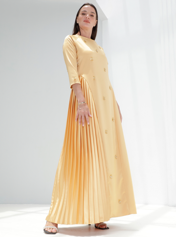Modest A-line long dress, pleating in a curved shape on the waist till ...
