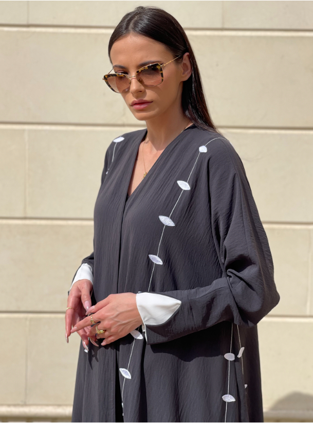 Grey abaya Grey abaya with white embroidery Abayas from Threads fashion ...