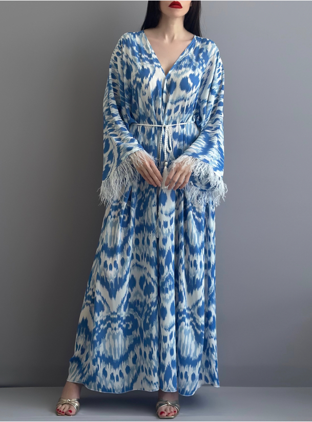 Feather kaftan Abstract printed buttoned kaftan with feather on the ...