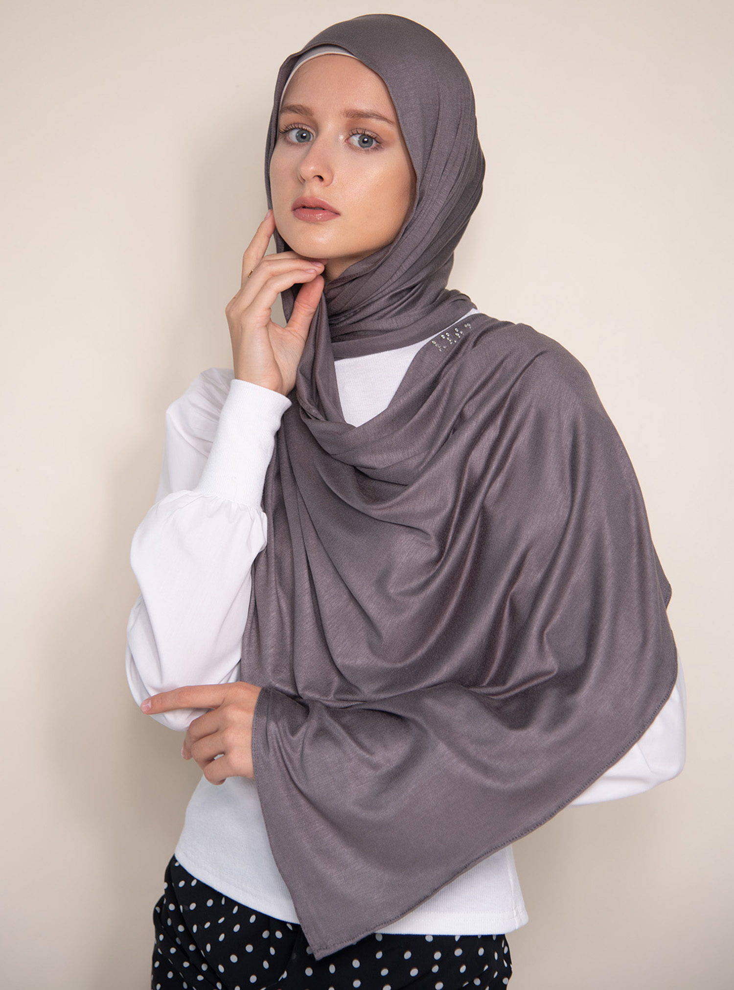 Jersey Ash Stretchy Jersey Hijab crafted from high quality medium ...