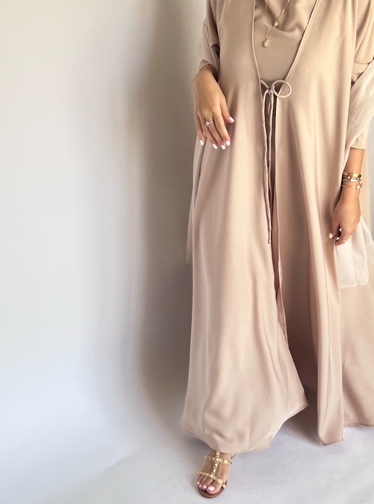 Daily Abaya Set Daily Cream Weight Flowy Abaya and Fitted Under Abaya ...