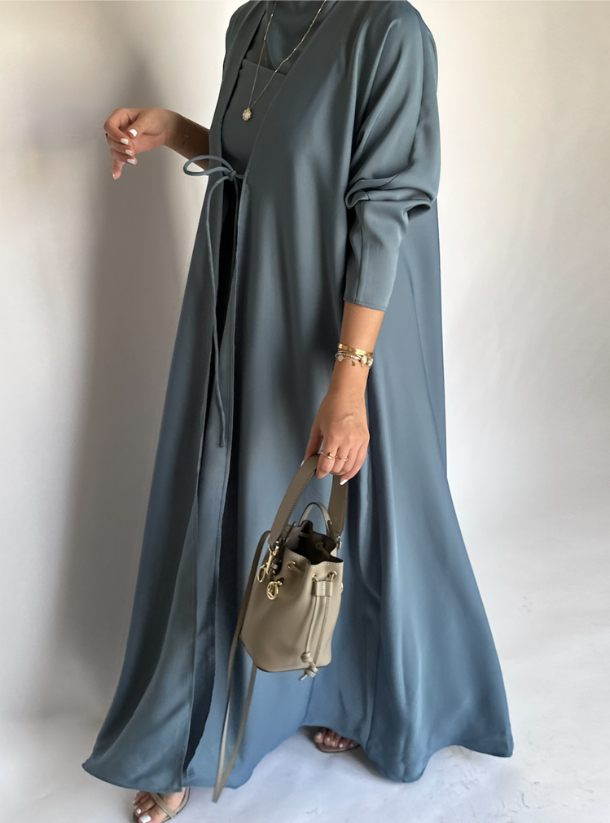 Daily Abaya Set Daily Blue Light Weight Flowy Abaya and Fitted Under ...