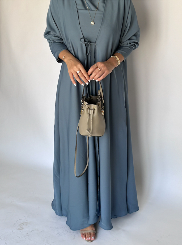 Daily Abaya Set Daily Blue Light Weight Flowy Abaya and Fitted Under ...