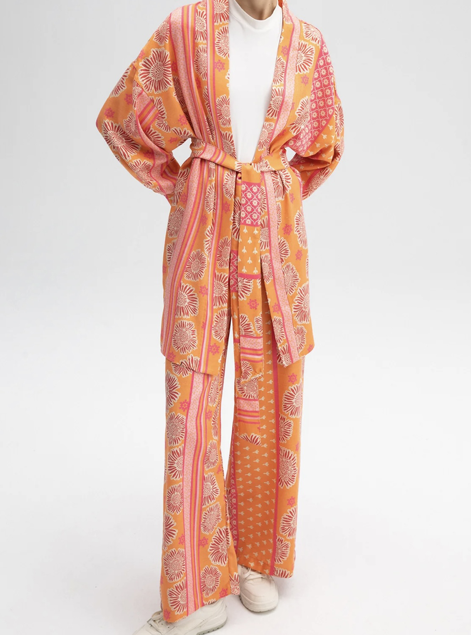 Kimono Pants Kimono style top paired with matching pants, perfect for ...