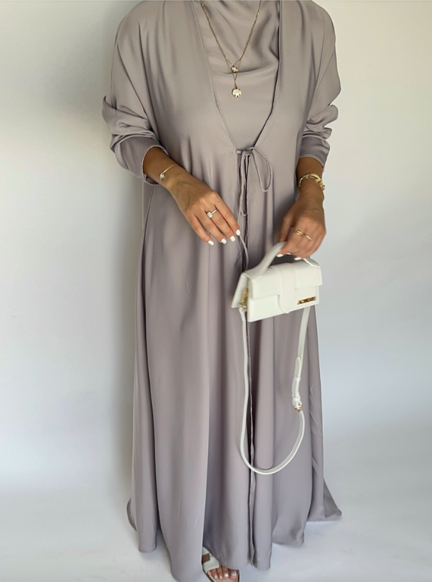 Daily Abaya Set Daily Grayish-Purple Light Weight Flowy Abaya and ...