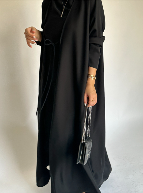 Daily Abaya Set Daily Black Light Weight Flowy Abaya and Fitted Under ...