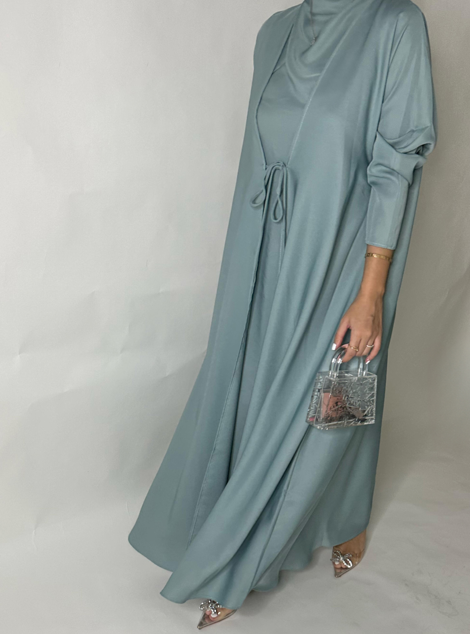 Daily Abaya Set Daily Green Light Weight Flowy Abaya and Fitted Under ...