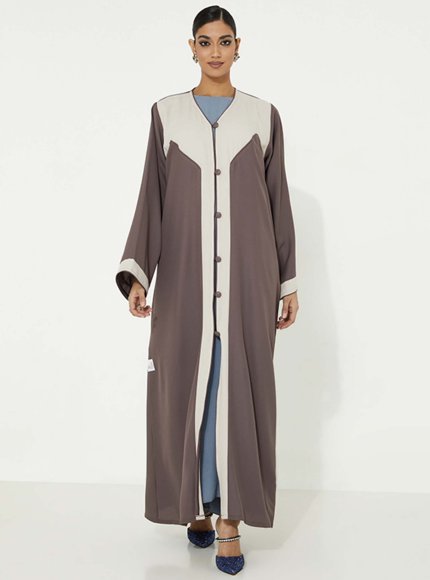 Mauve Button B Muave and beige colorblock abaya with buttons. Abayas ...