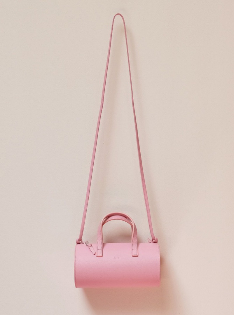 BARREL PINK Cute pink leather bag is what is needed to elevate your ...