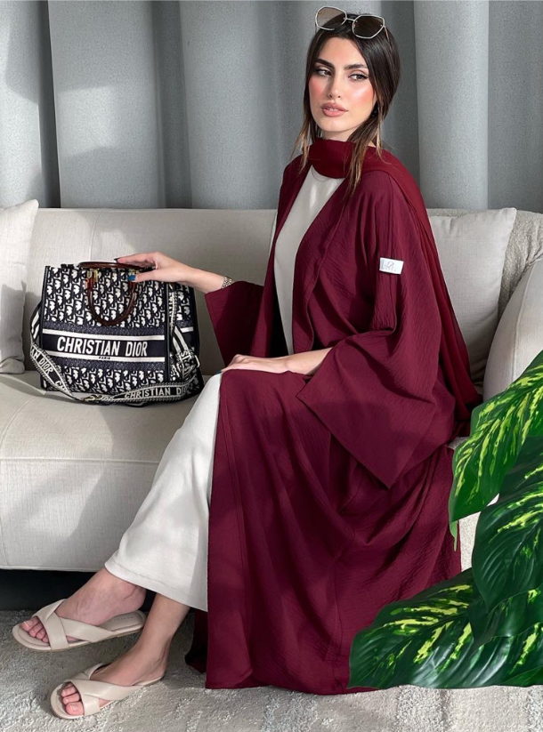 Maroon Abaya Lightweight maroon abaya With headscarf. Abayas from Buhra ...