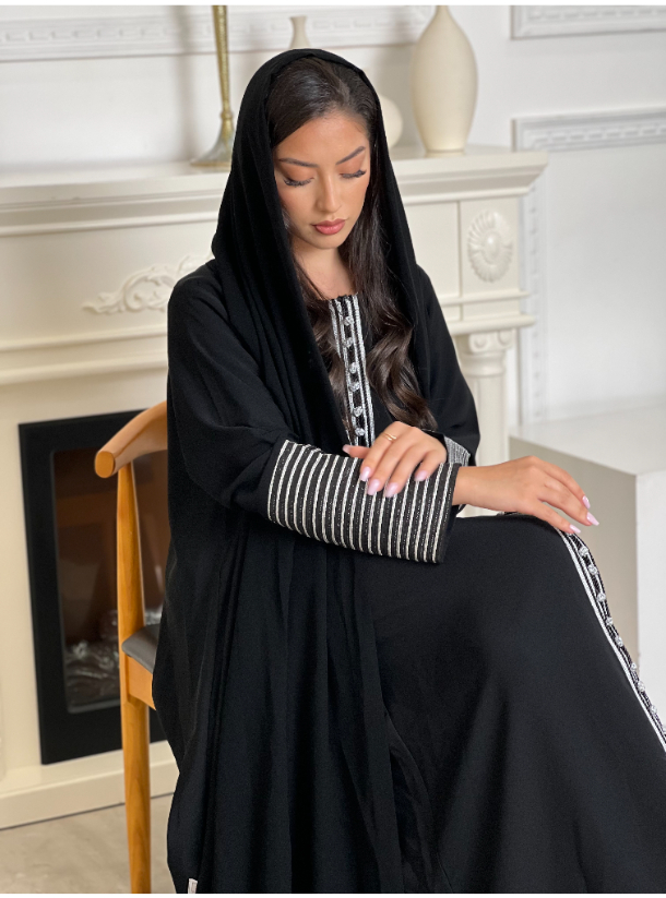 Abaya kawtar This 3-piece set is made from high-quality Neda Abayas from NAKAYA DUBAI at Boksha