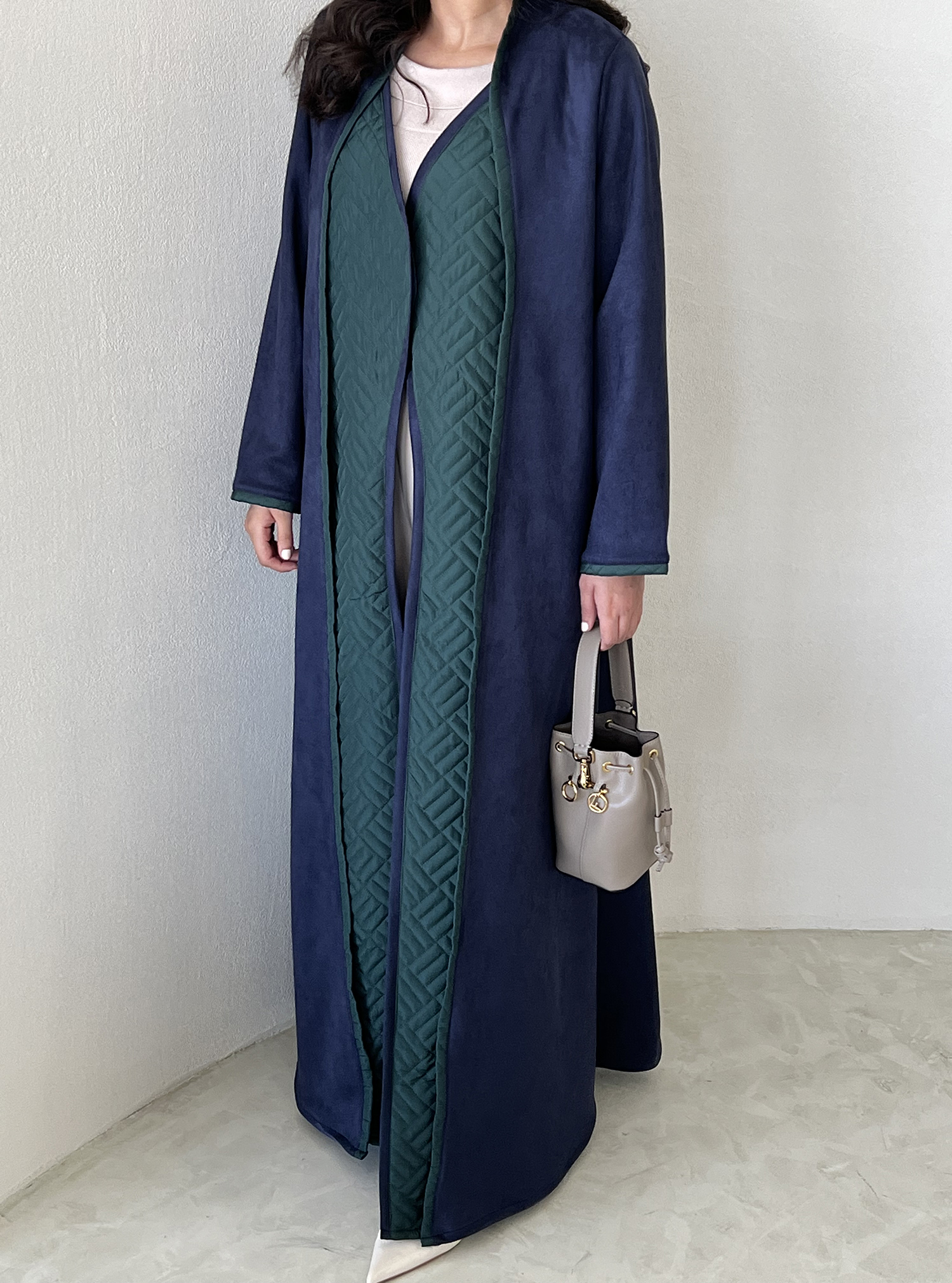 Shamwah Abaya Winter Luxury Shamwa Abaya in Navy Blue featuring green ...