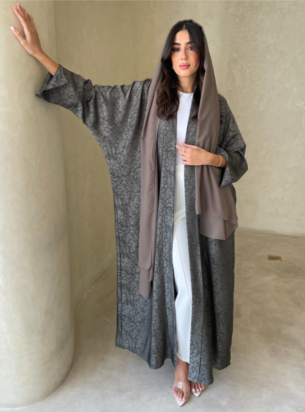 S065 grey Pattern Abaya in Bahraini Bisht style, epitomizes luxury ...