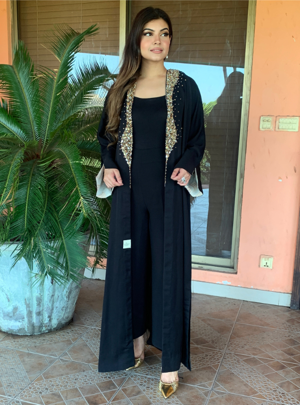 Black Abaya A perfect example of modest glamour best to match with ...