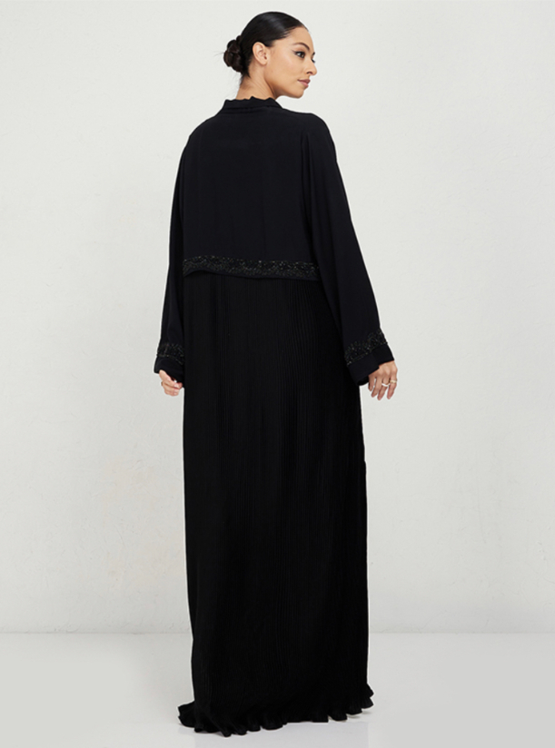 Flowing Beauty Black Abaya With Pleated Fabric From Back & Hand ...