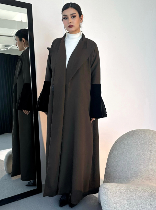 Velvet klosh Winter double klosh abaya in black velvet sleeves Abayas ...