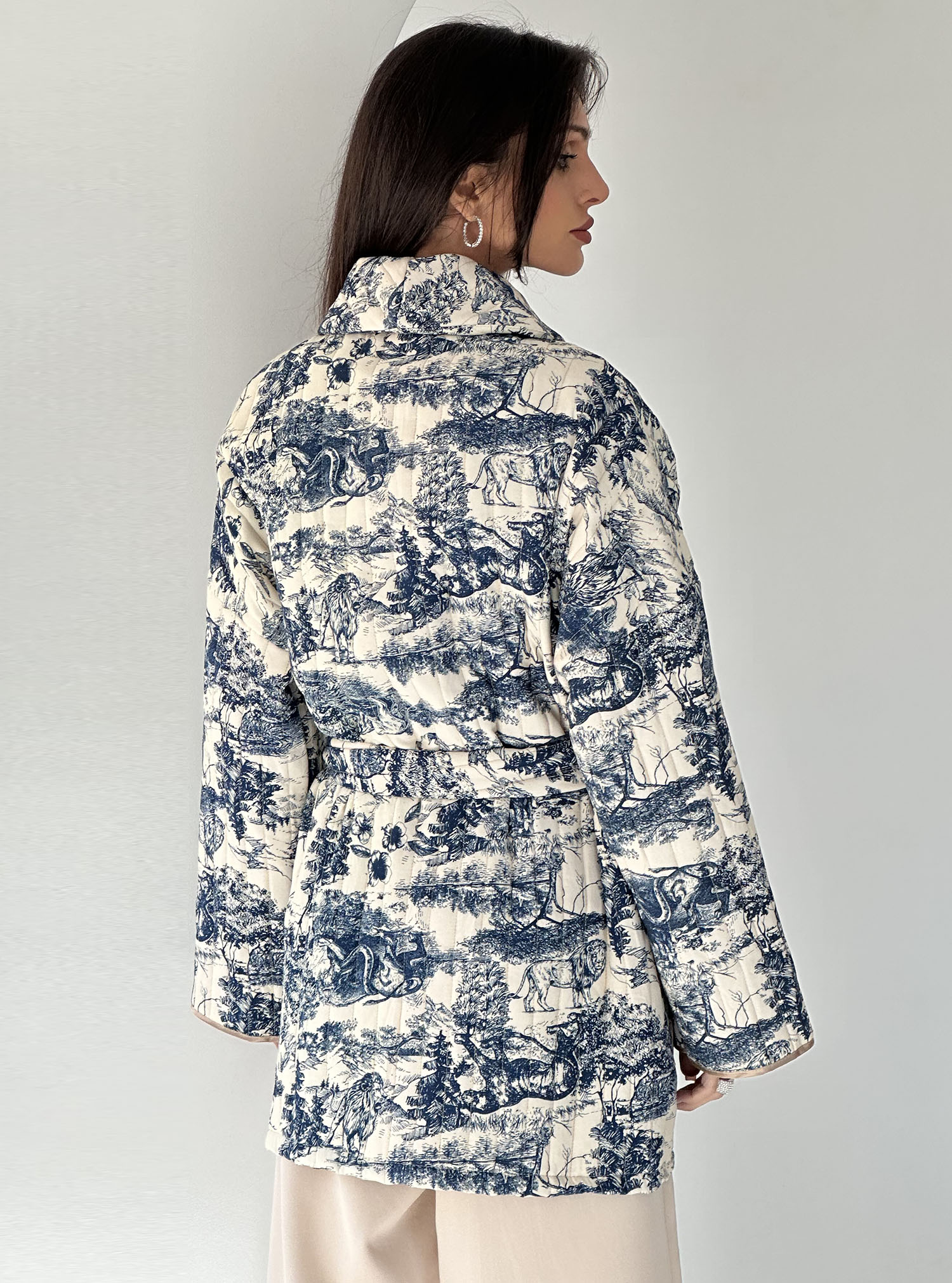 Toile de Jouy Beautiful quilted jacket with Toile de Jouy print Travel ...