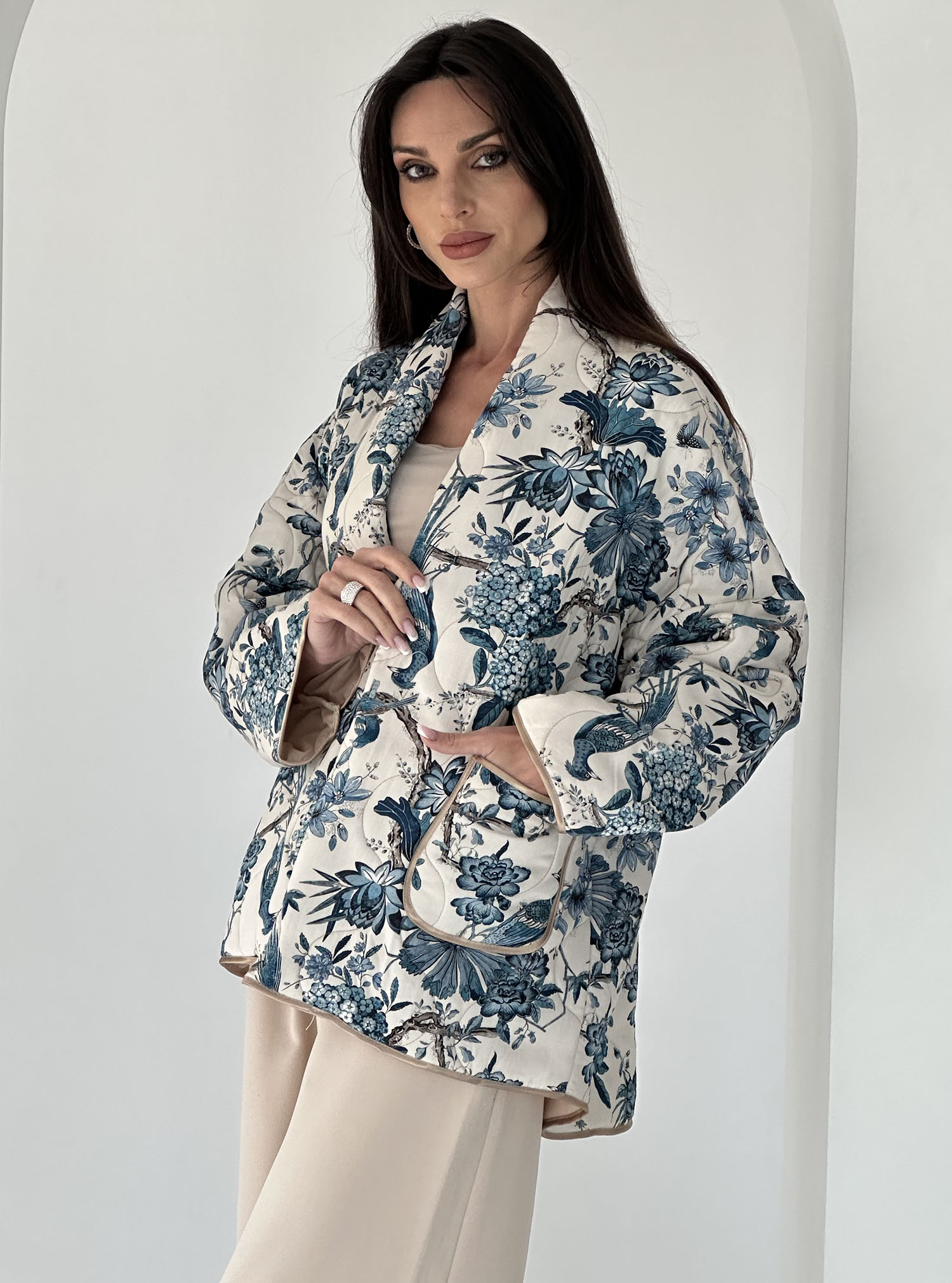 Toile de Jouy Beautiful quilted open jacket with Toile de Jouy print ...