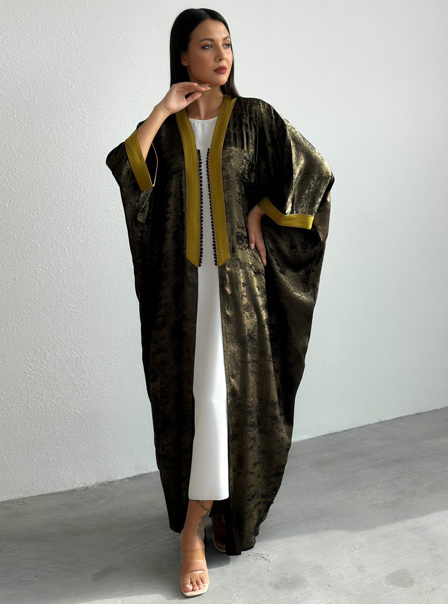Bulawan Burnt gold bisht abaya with golden trimmings. Abayas from SILK ...