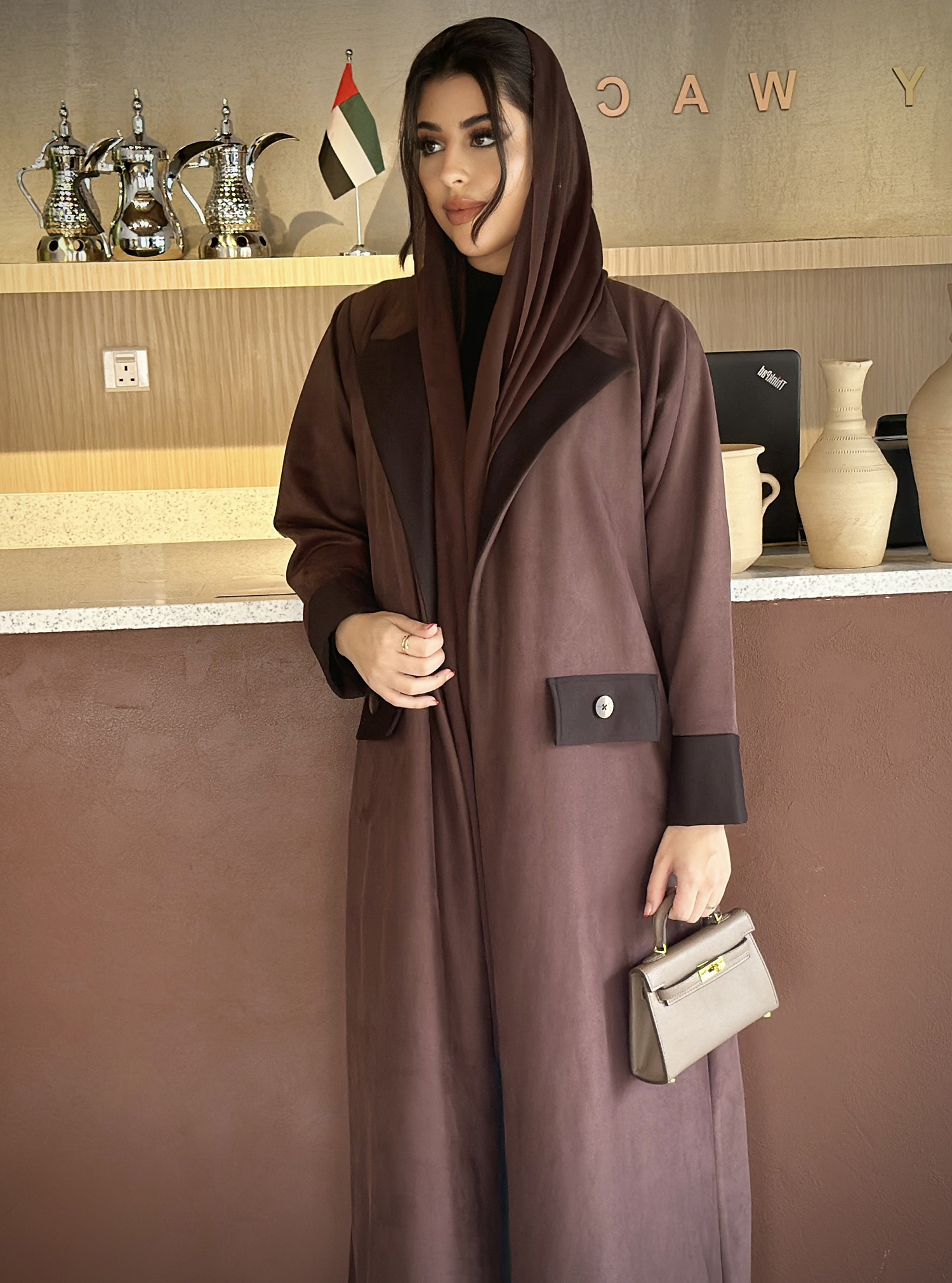 ATD021 Abaya Brown shamwa winter abaya with pockets, contrast collar and sleeve cuffs. Comes ...