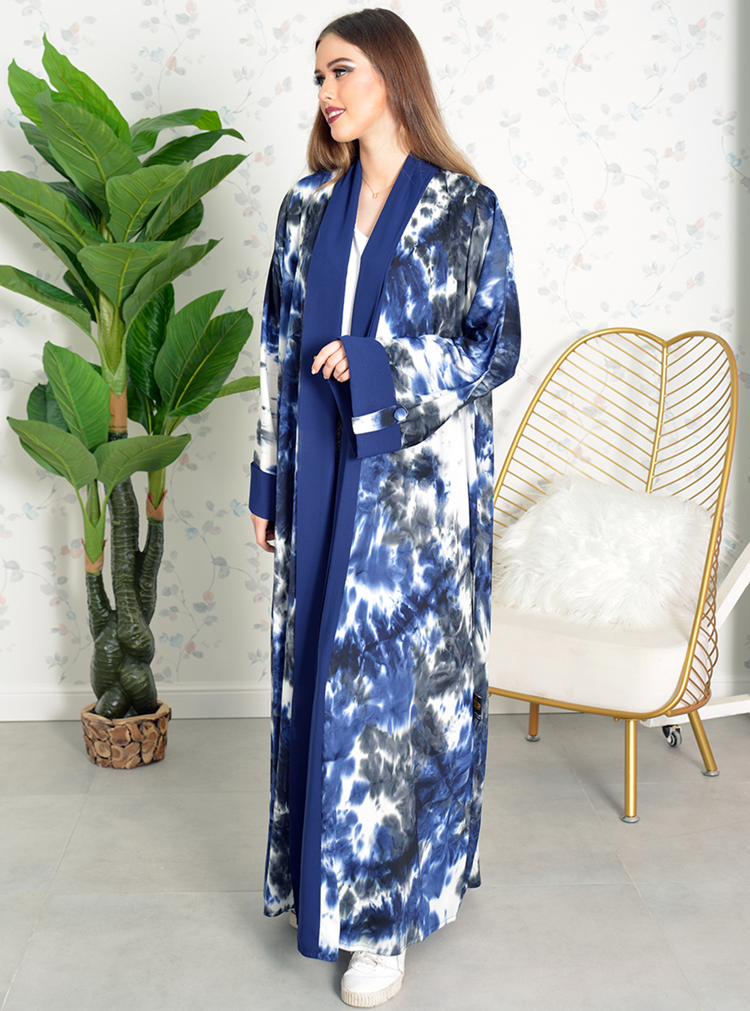 Lail-3742 Abaya Tie and dye bisht abaya with blue chiffon trimming ...