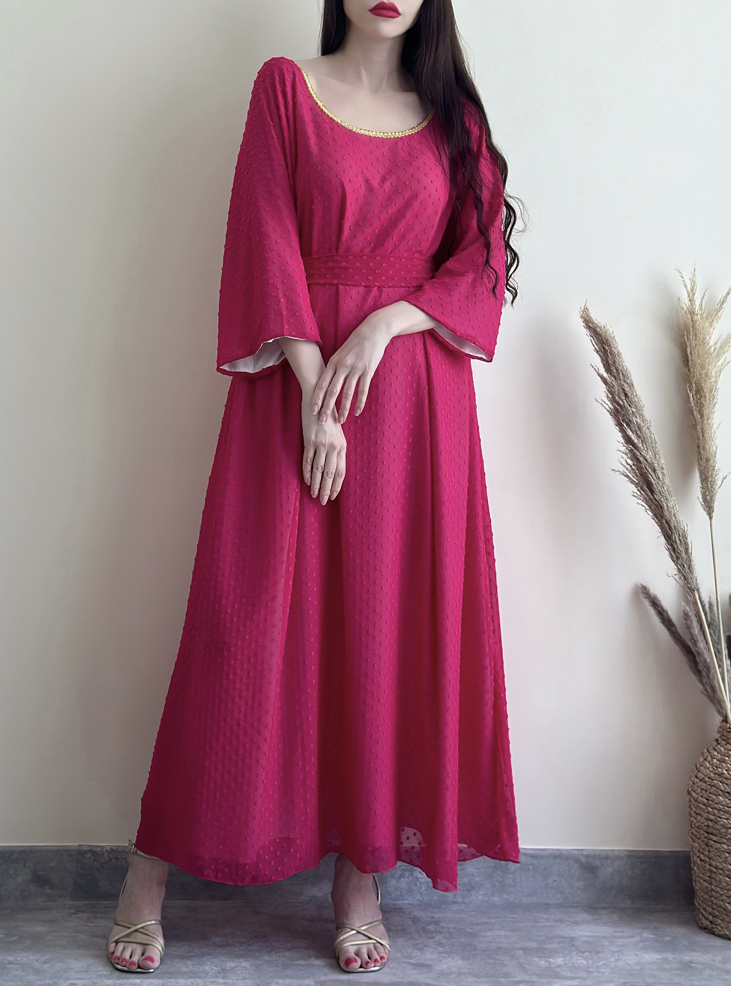 Bright pink Bright pink chiffon kaftan with lining decorated by gold ...