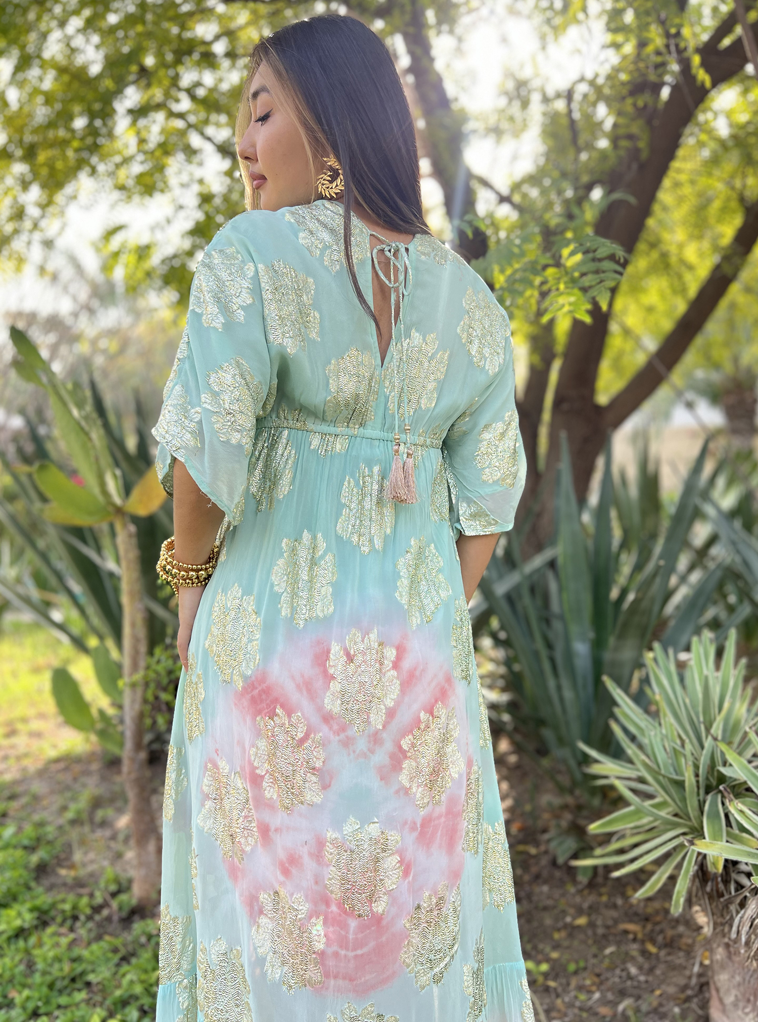 Pastel Shimmer Beautiful dress in pastel colors and golden shimmer ...