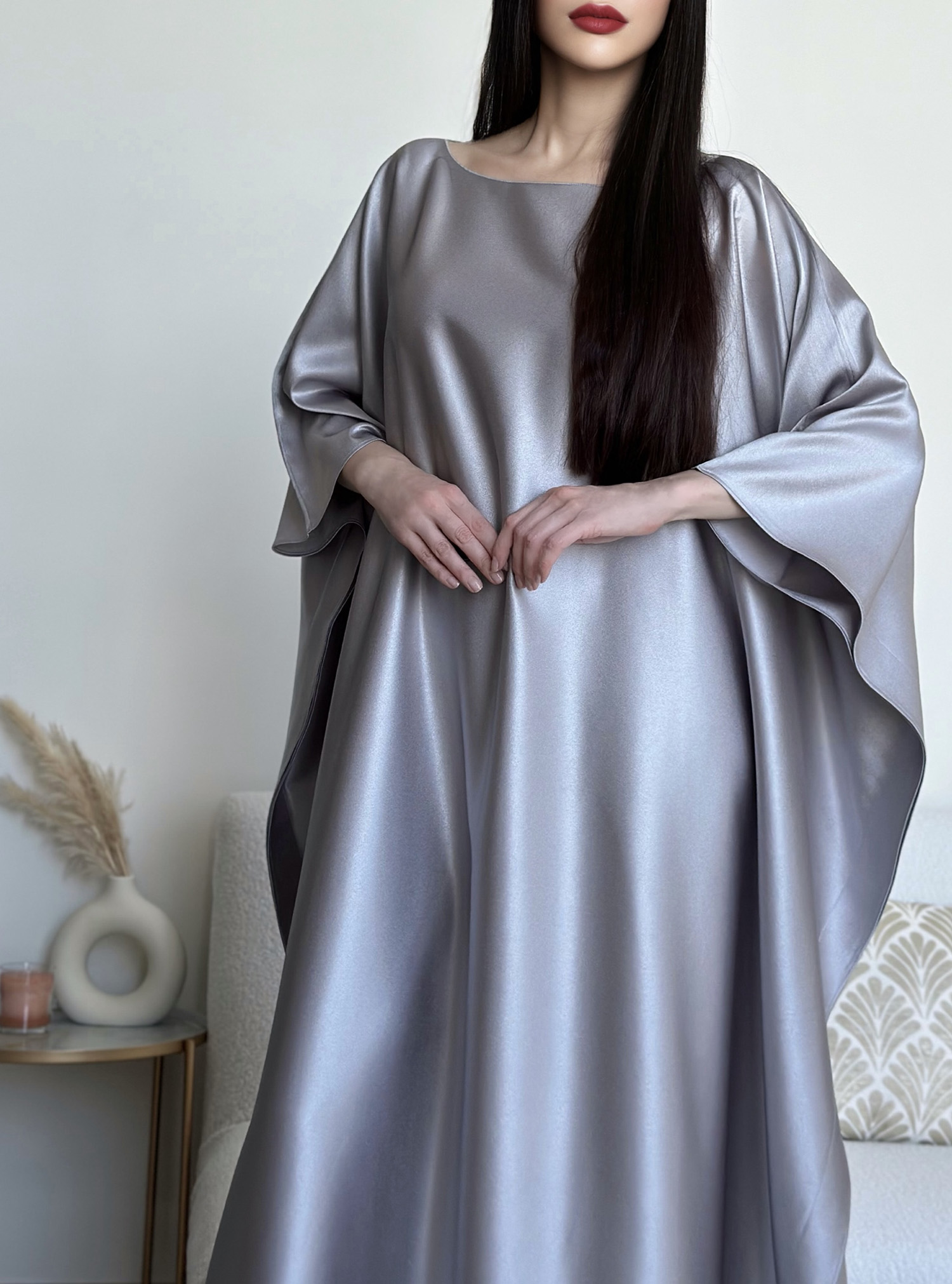 Silver shimmer Elegant silver shimmer silk jacquard kaftan with boat ...